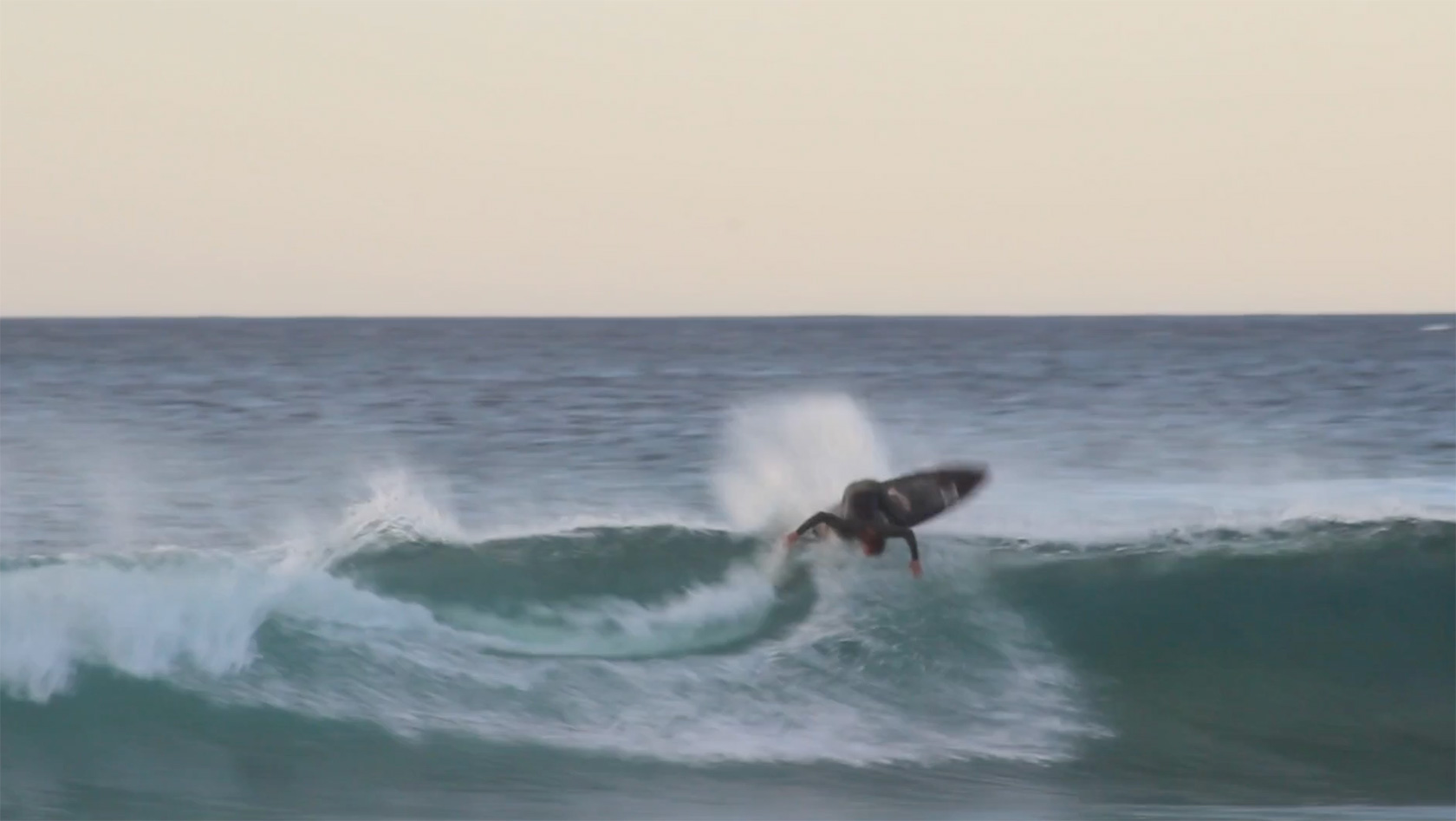 El volumen 4 de Surfing Raro ha llegado - DUKE