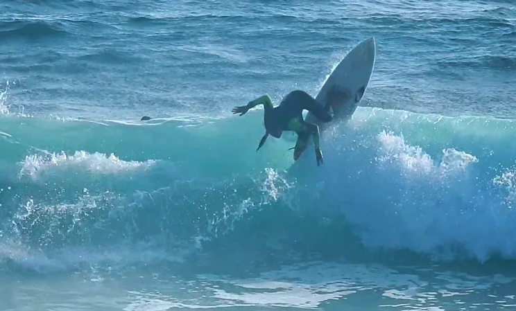 El nuevo video de Arena Rodríguez: Un surfing con buenos fundamentos - DUKE