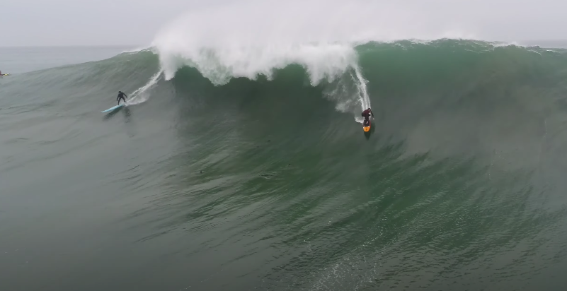 El primer swell de la temporada en Jaws y Mavericks - DUKE