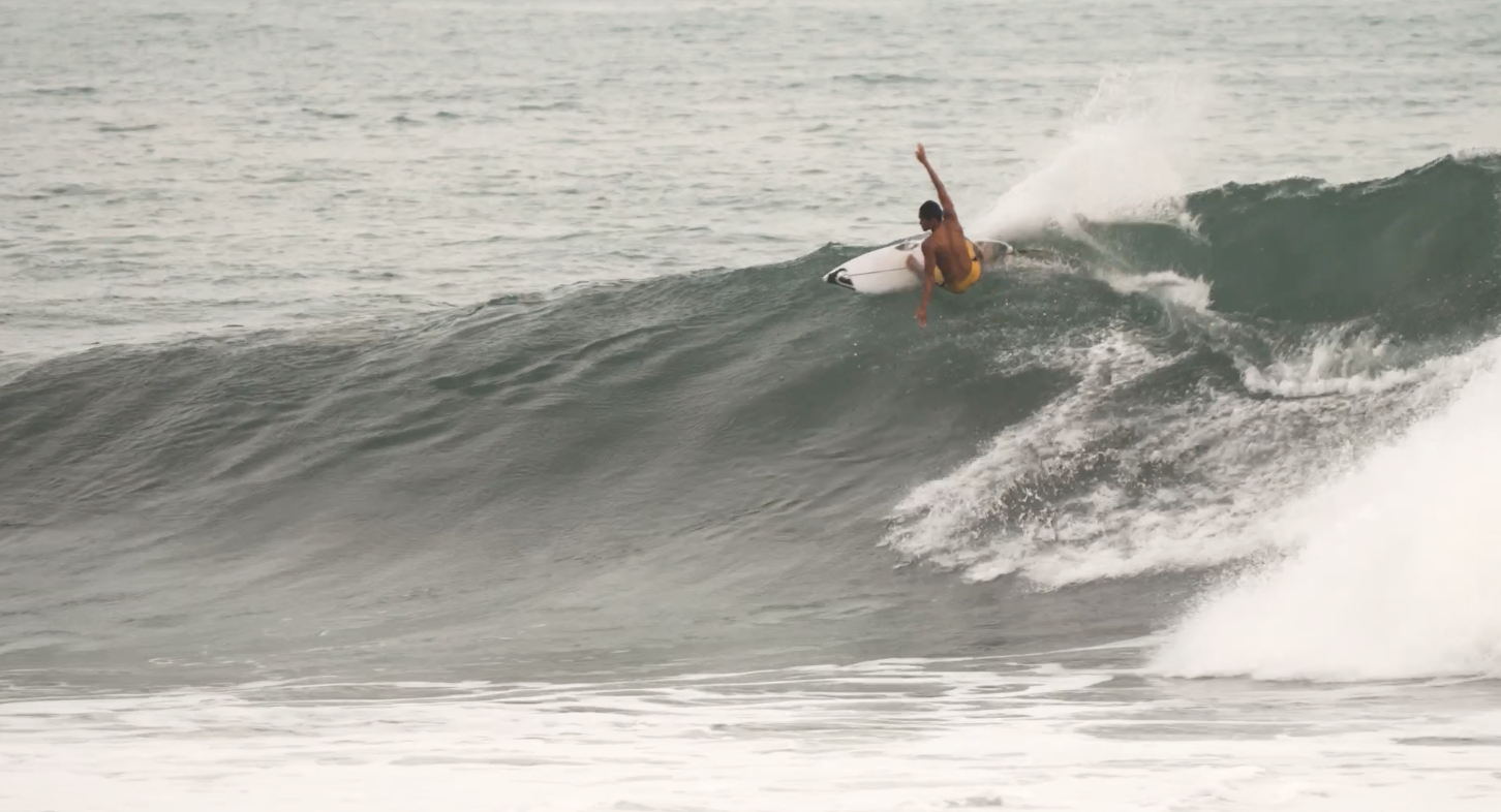 Super sesión hoy en La Bocana con Rio, Sebas, Dwight, Alan, Tao y Cali ...