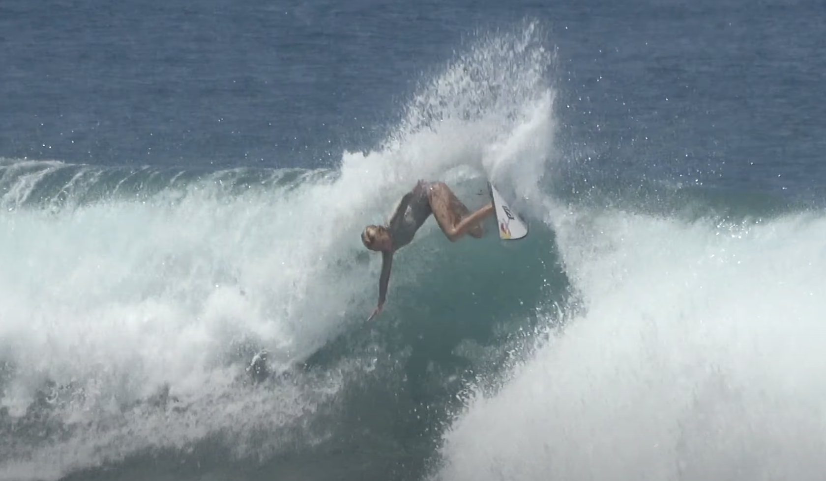 Sesiones random de Caitlin Simmers en Punta Roca - DUKE