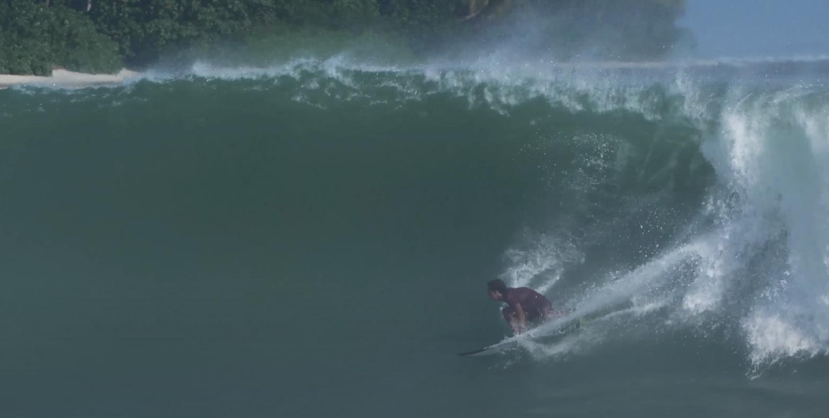 El swellazo de Nias con Xavi Lucena, parte 2 - DUKE