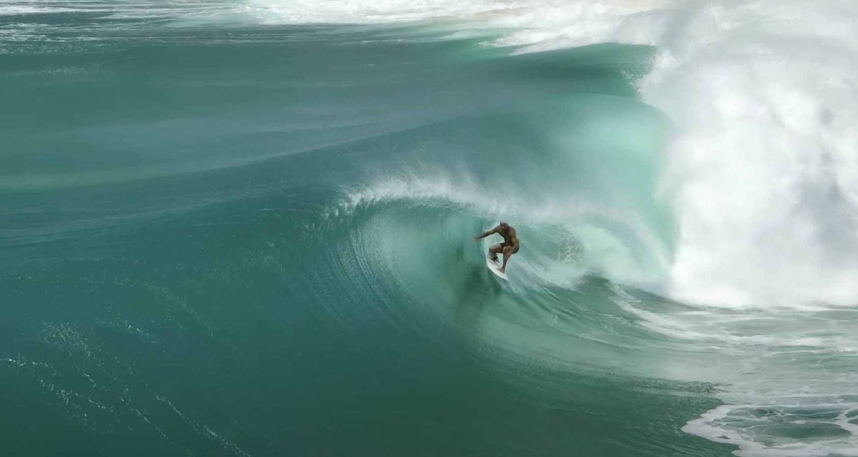 Hermosa pareja: Kelly Slater y Kirra - DUKE