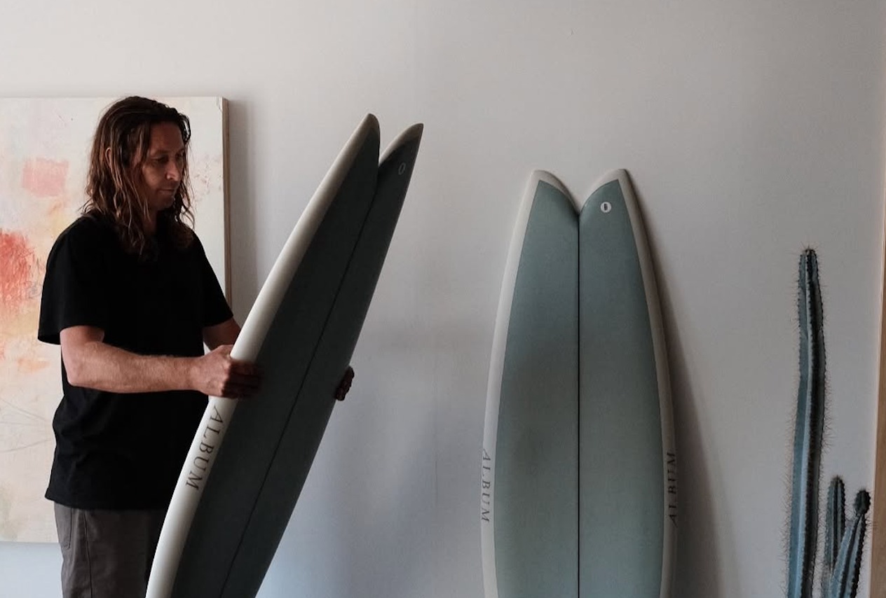 Asher Pacey received a salary of US$80.000 to leave DHD and join Album ...